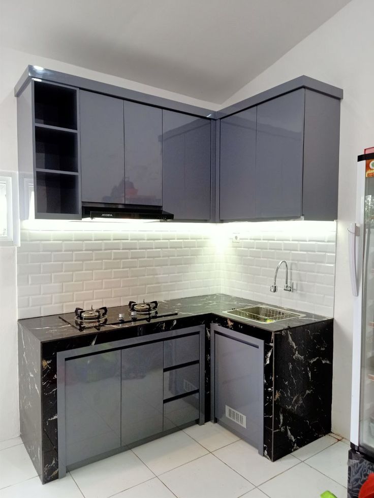 5 Model Kitchen Set HPL untuk Dapur Modern - Citilum